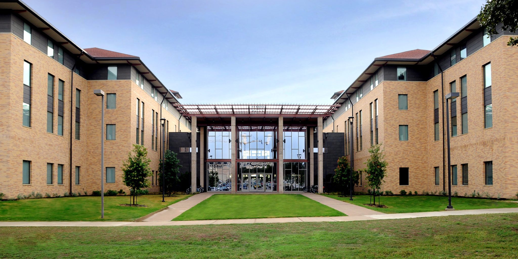The University of Texas at San Antonio - Alvarez Hall - DBR