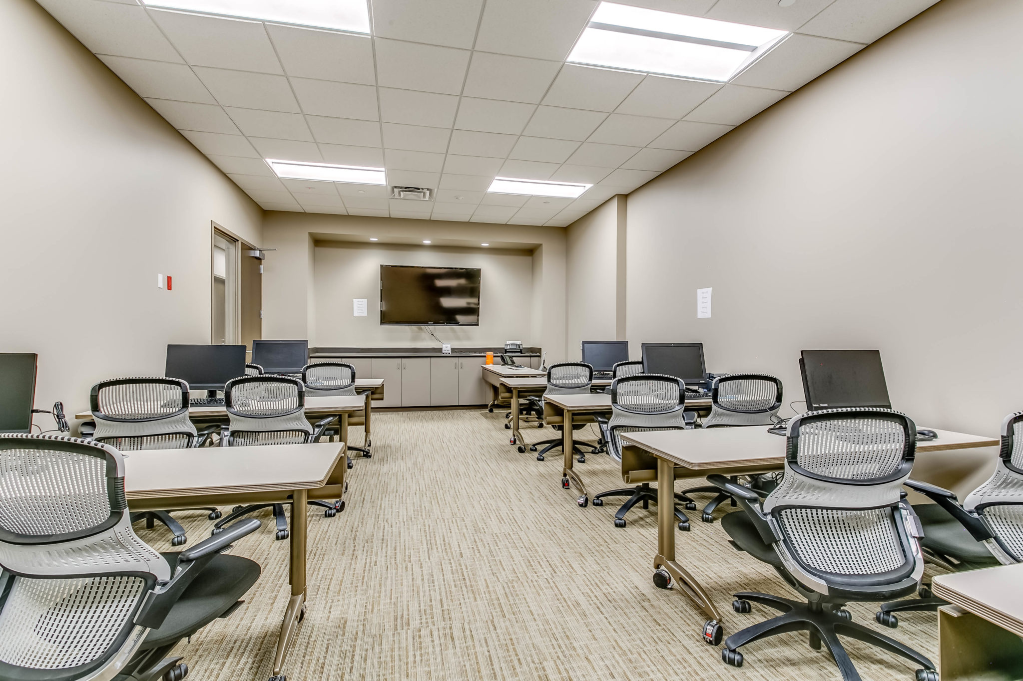 Rio Bank Building - DBR