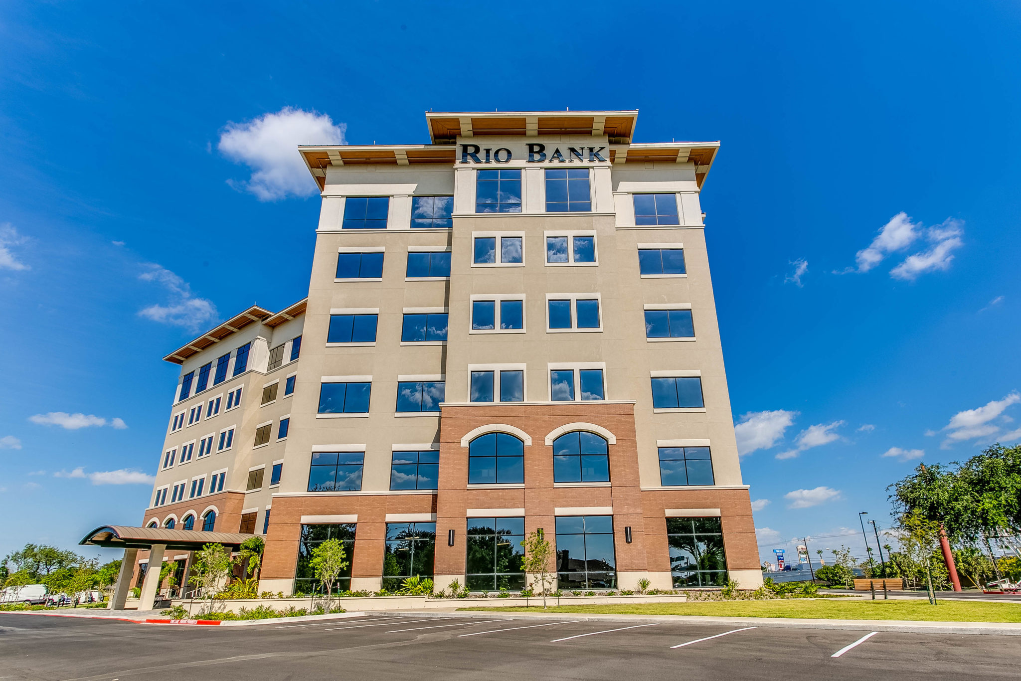 Rio Bank Building - DBR